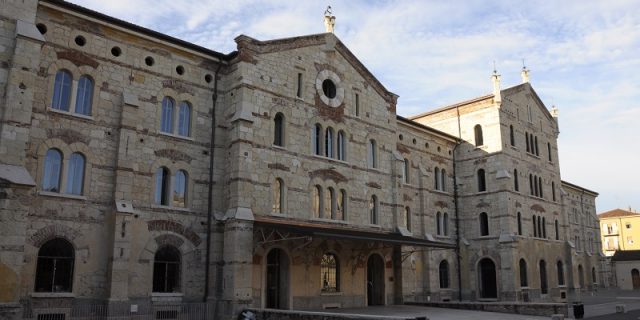 Università degli Studi di VERONA